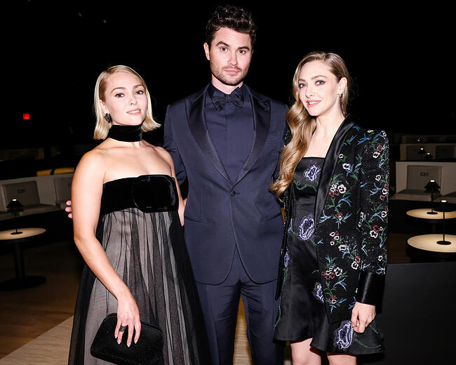 Annasophia Robb En Vanessa Hudgens Annasophia Robb New York City June