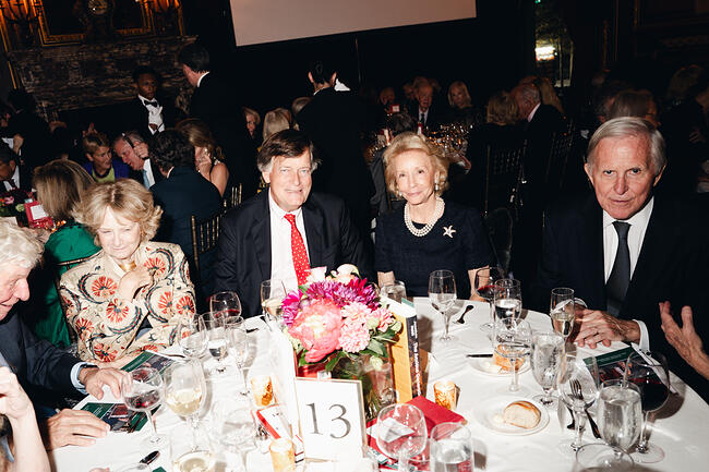 Mike Galassi Wedding [PHOTOS] Arrow's Oliver And Sara And More TV