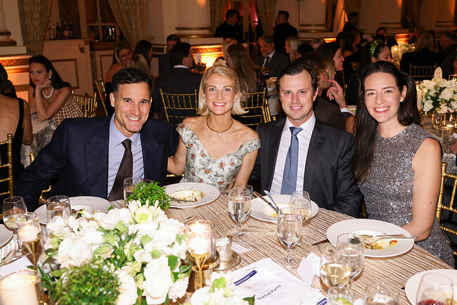 Joaquin Arias Wedding Joker Star Joaquin Phoenix Debuts Half Shaved